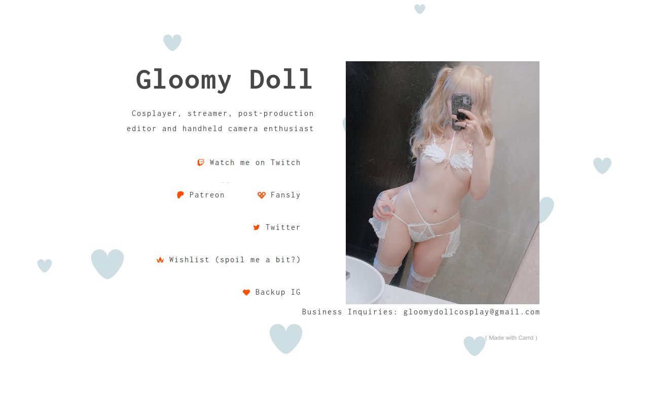Gloomy Doll Cosplay